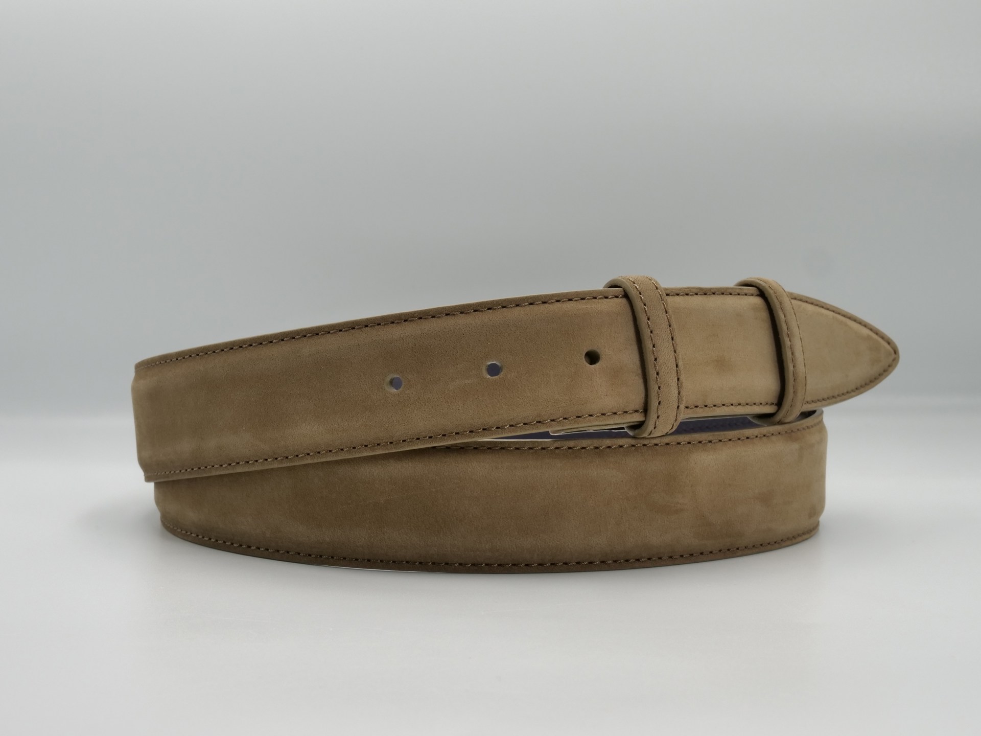 ELLIOT RHODES LONDON / BOGART NABUK MILK CHOC